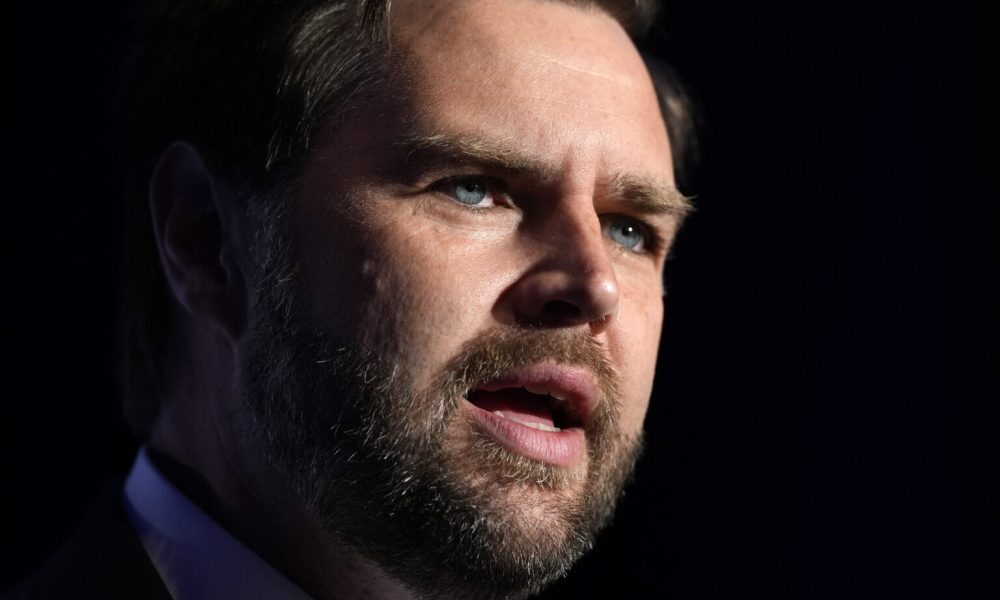 Kako je JD Vance nekad pričao o Trumpu: Idiot, američki Hitler ...